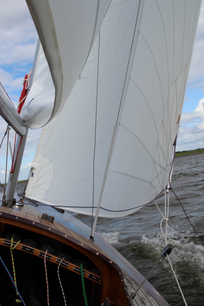 Nieuwe jachtzeilen Draak (Langste Open Zeilboot, 8,95m) - Doorn Zeilmakerij